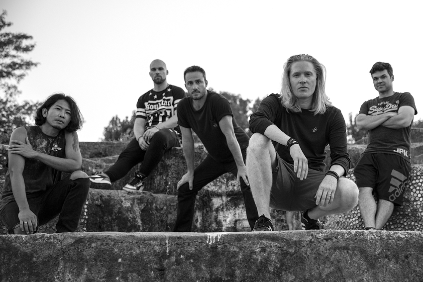 Born A Rebel - 7Us Media Group